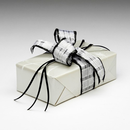 Gifted Wraps | Custom gift wrapping that will make them feel extraordinary.